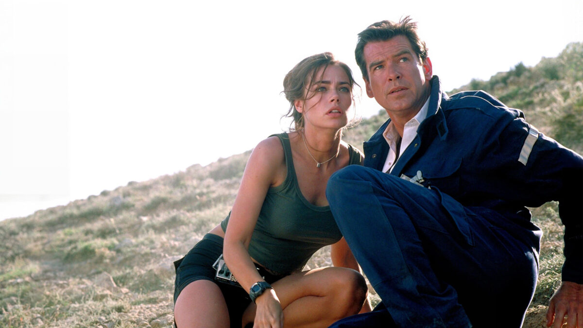 The World Is Not Enough movie review - MikeyMo